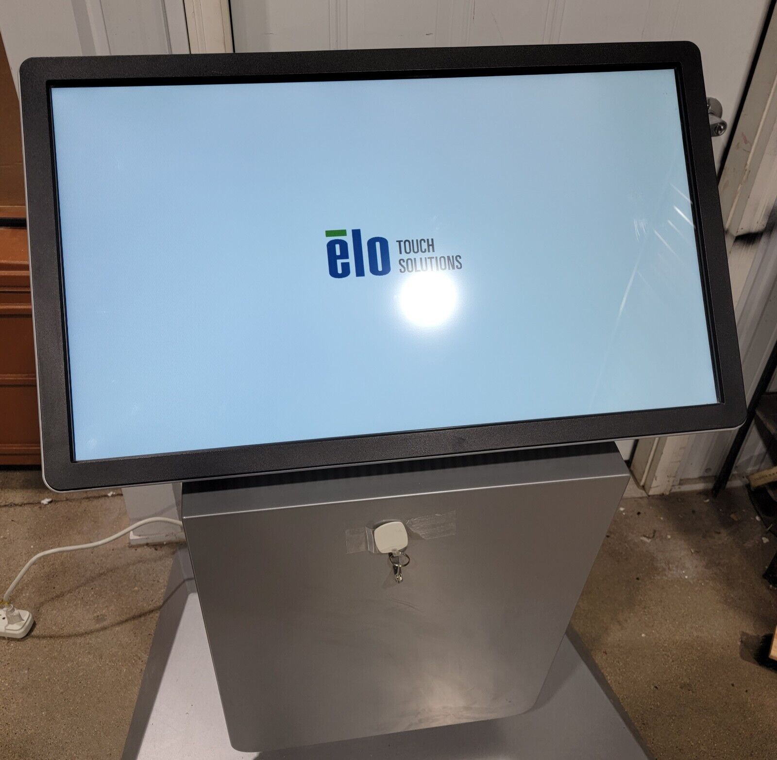 OLEA Kiosk ELO 34" Screen Modular Standalone Interactive Digital Signa – Lab Liquidators Store