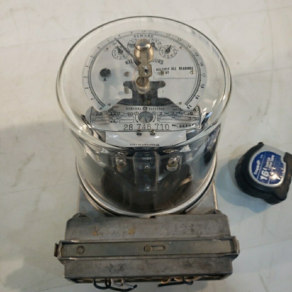 General Electric VM-3A Electricity Meter 2.5A 120V 60 3wire 3Phase kil ...