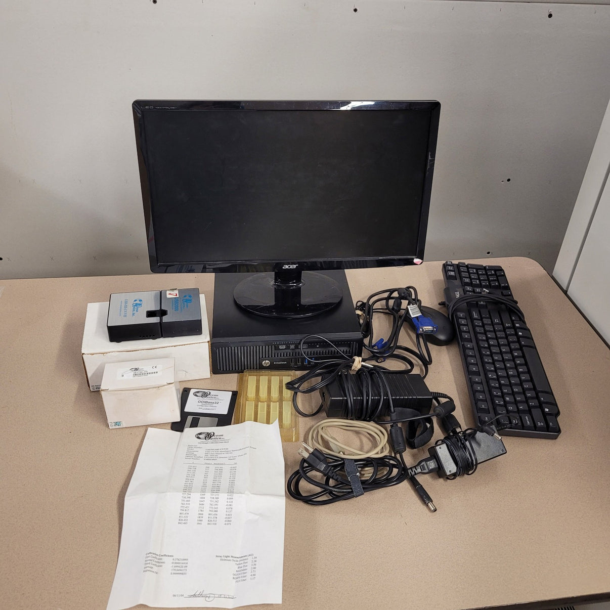 Ocean Optics USB2000 Spectrometer USB-ISS-UV/VIS Lamp and Software ...