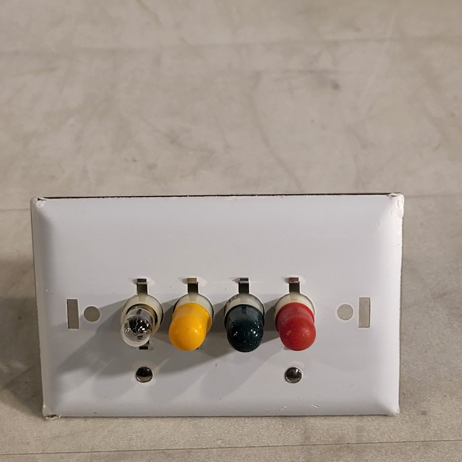 Fisher Berkeley HDL-40-BU Hospital Red Yellow White Signaling Lights 4 ...