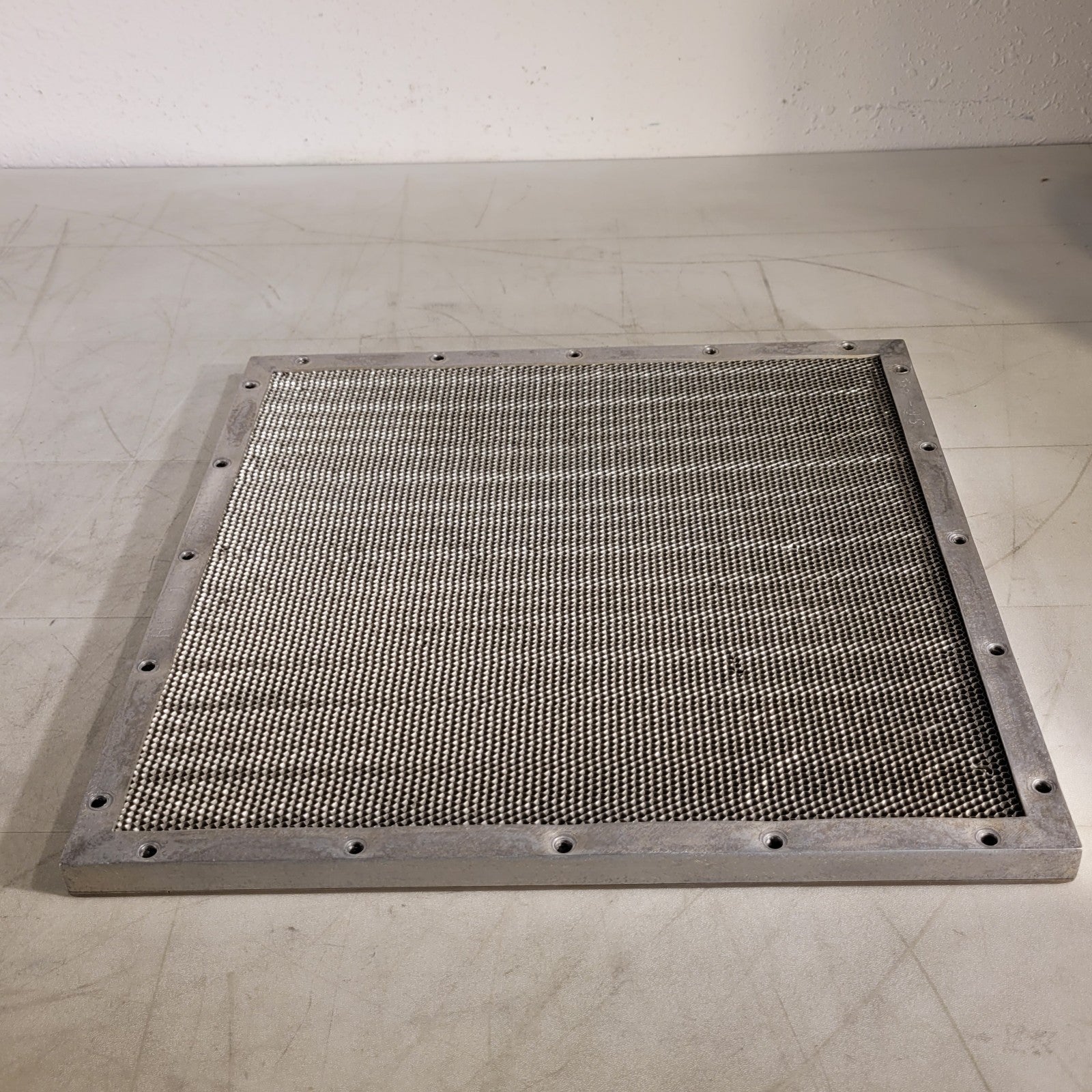 Parker Chomerics 06-1102-5853 EMI Shielded Vent Honeycomb Shielded RF ...