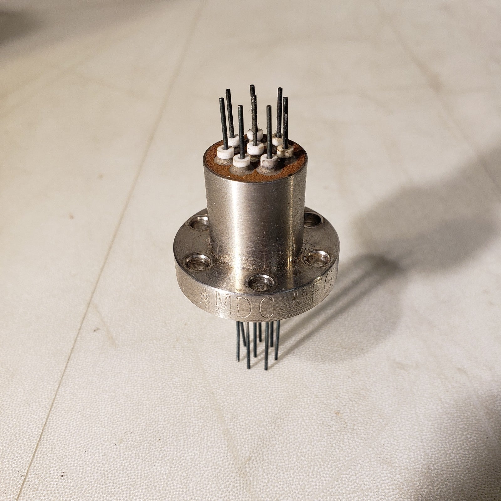 MDC DN16CF 1.33" CF 8-Pin Feedthrough Flange UHV Ultra High Vacuum SS ...