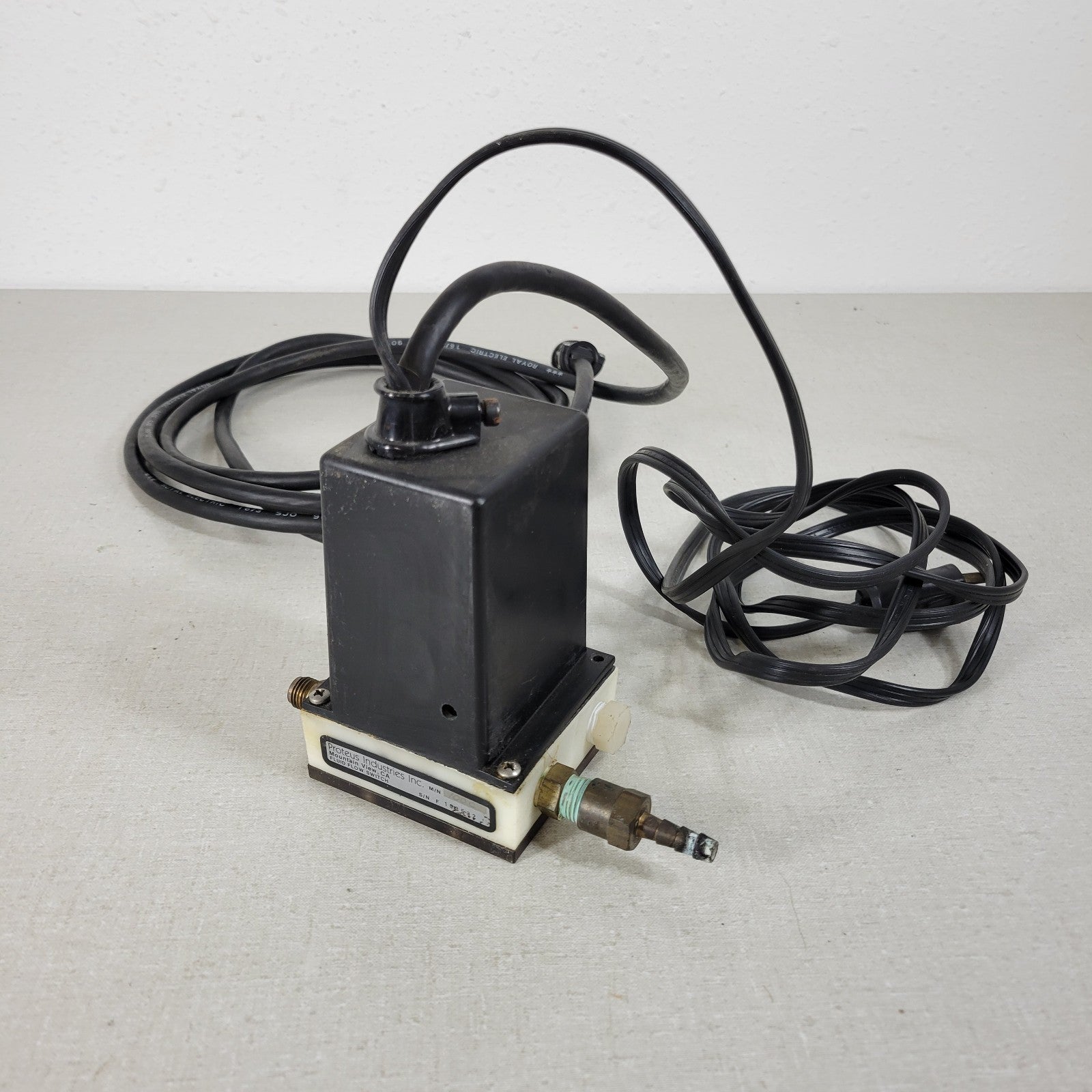 Proteus Industries 1000 Fluid Flow Switch US 120V 3/8" to Taper Tube F ...