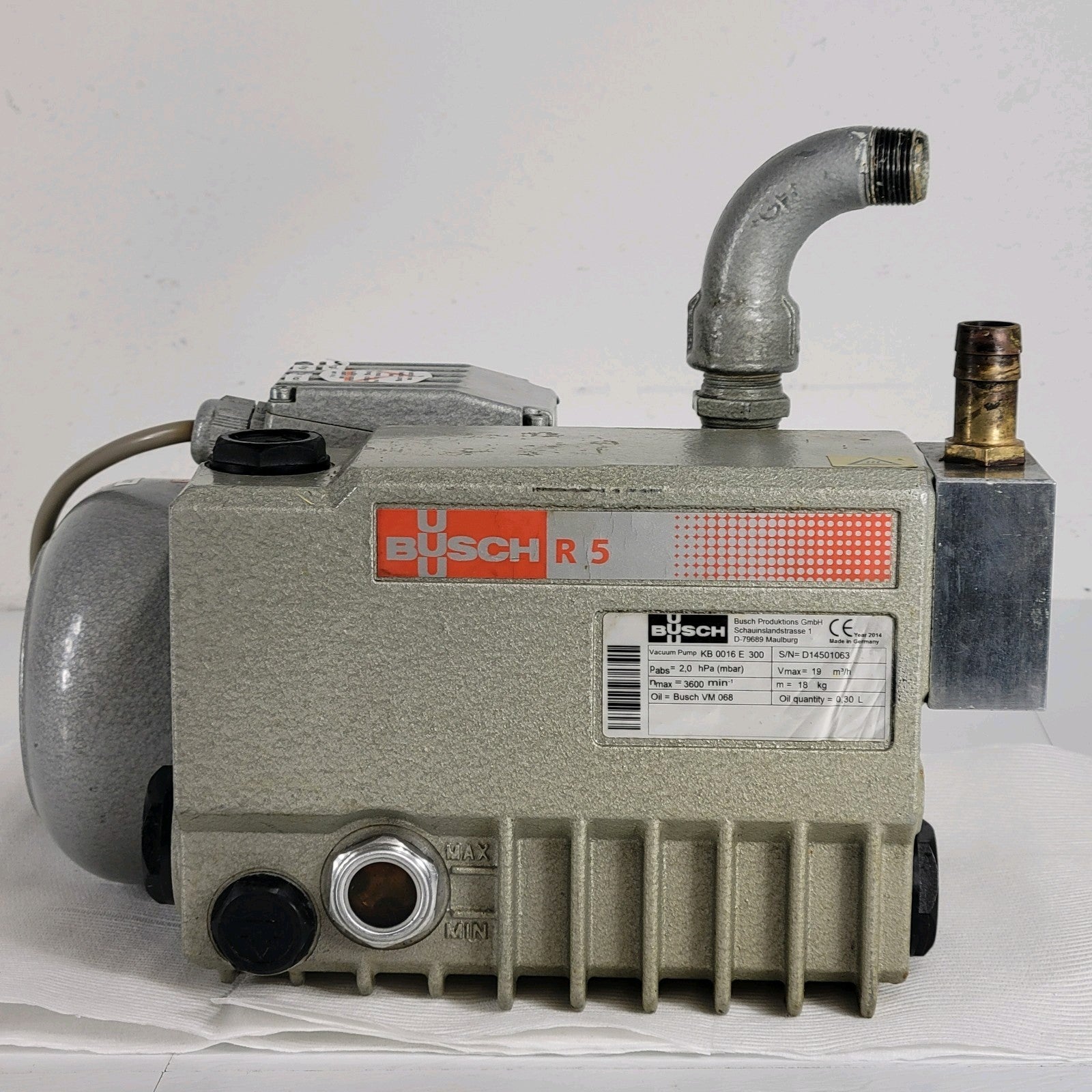 Busch R5 KB 0016 E 300 Vacuum Pump 3-Phase Power 220V 3/4" Exhaust Rot ...