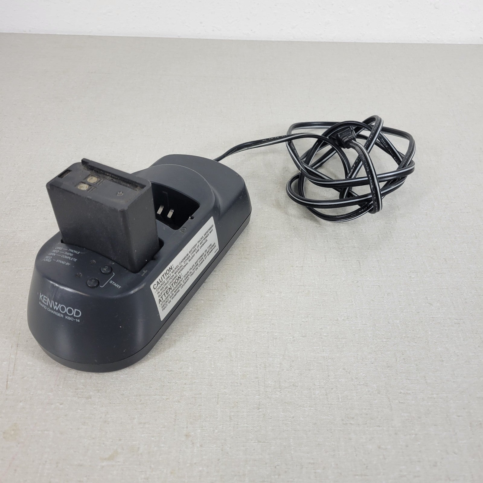 Kenwood Rapid Charger KSC-14 Nickel-Cadmium Battery Dock with 1 KNB-12 ...