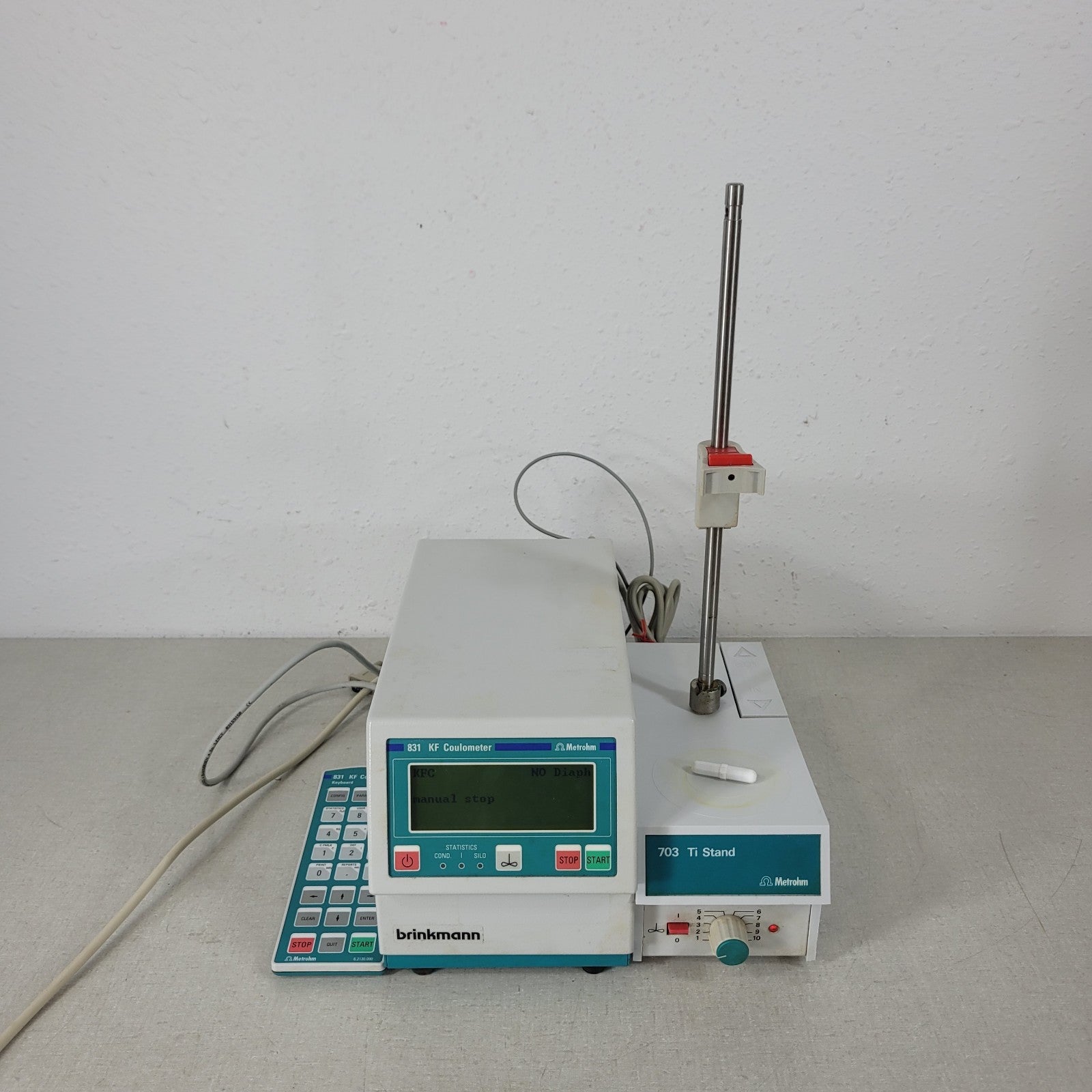 Metrohm 831 KF Coulometer Titration Device and Keyboard w/ 703 Ti Stan ...