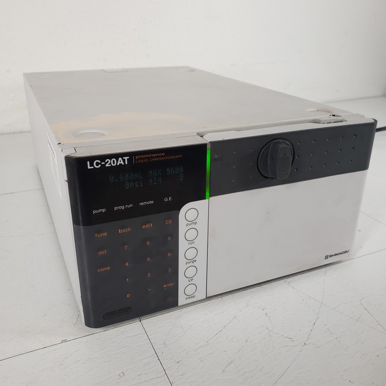 Shimadzu LC-20AT Prominence HPLC Liquid Chromatograph Pump 228-45001-3 ...