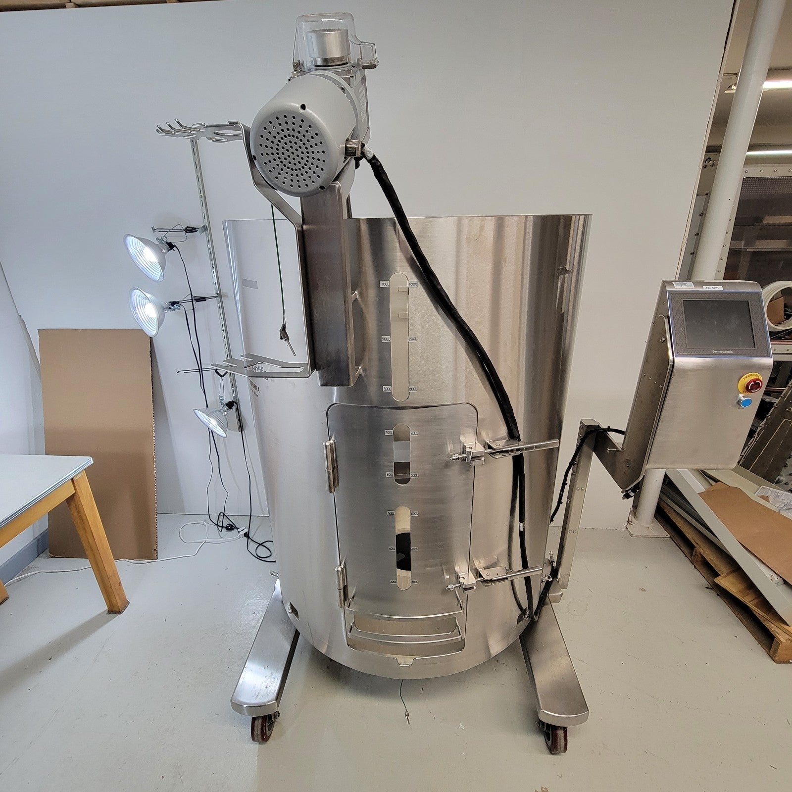 2020 Thermo HyPerforma 1000L Single-Use Mixer SUM1000.5082 Non-Jackete ...