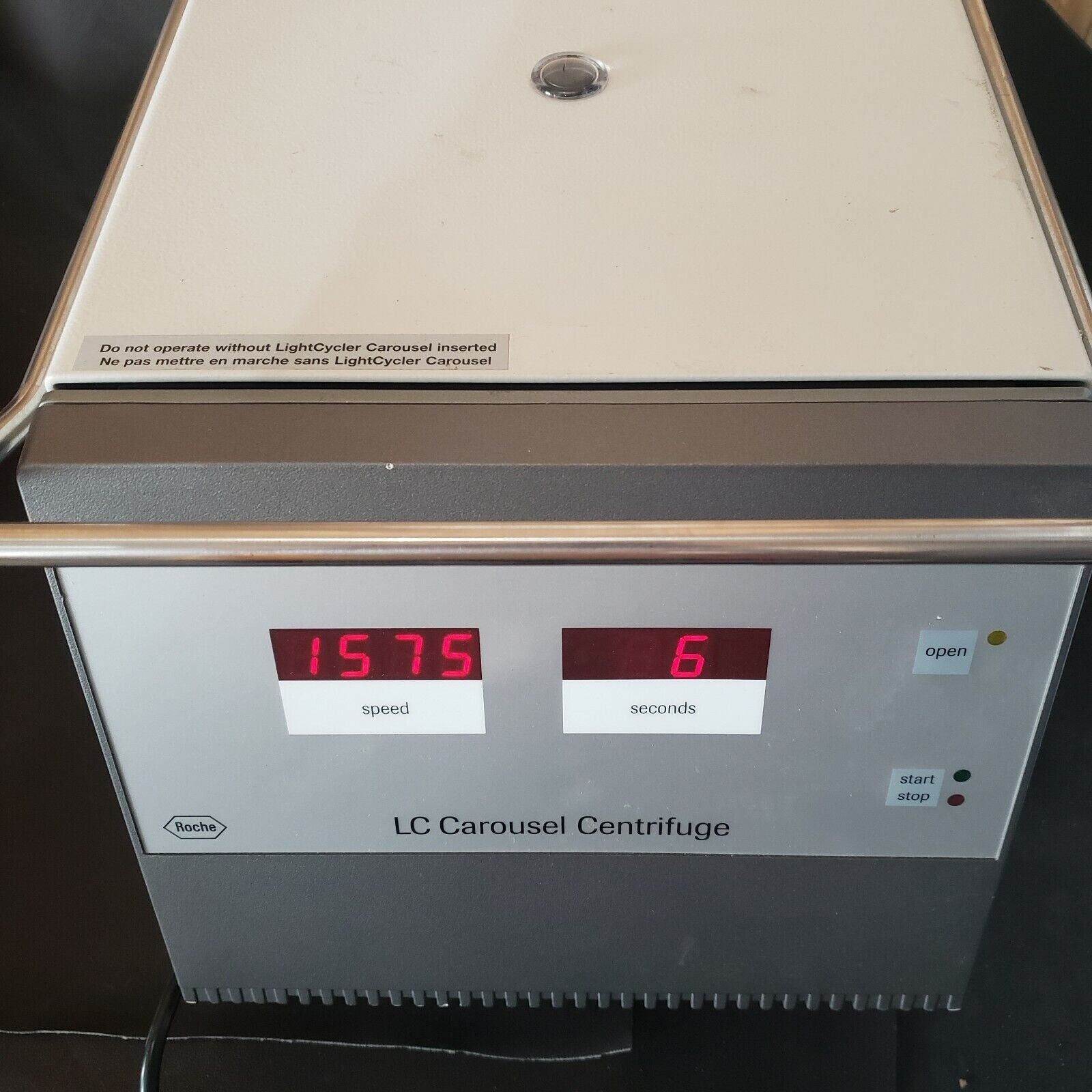 Roche Lightcycler LCC Centrifuge 2.0 3000 RPM with Carousel – Lab ...