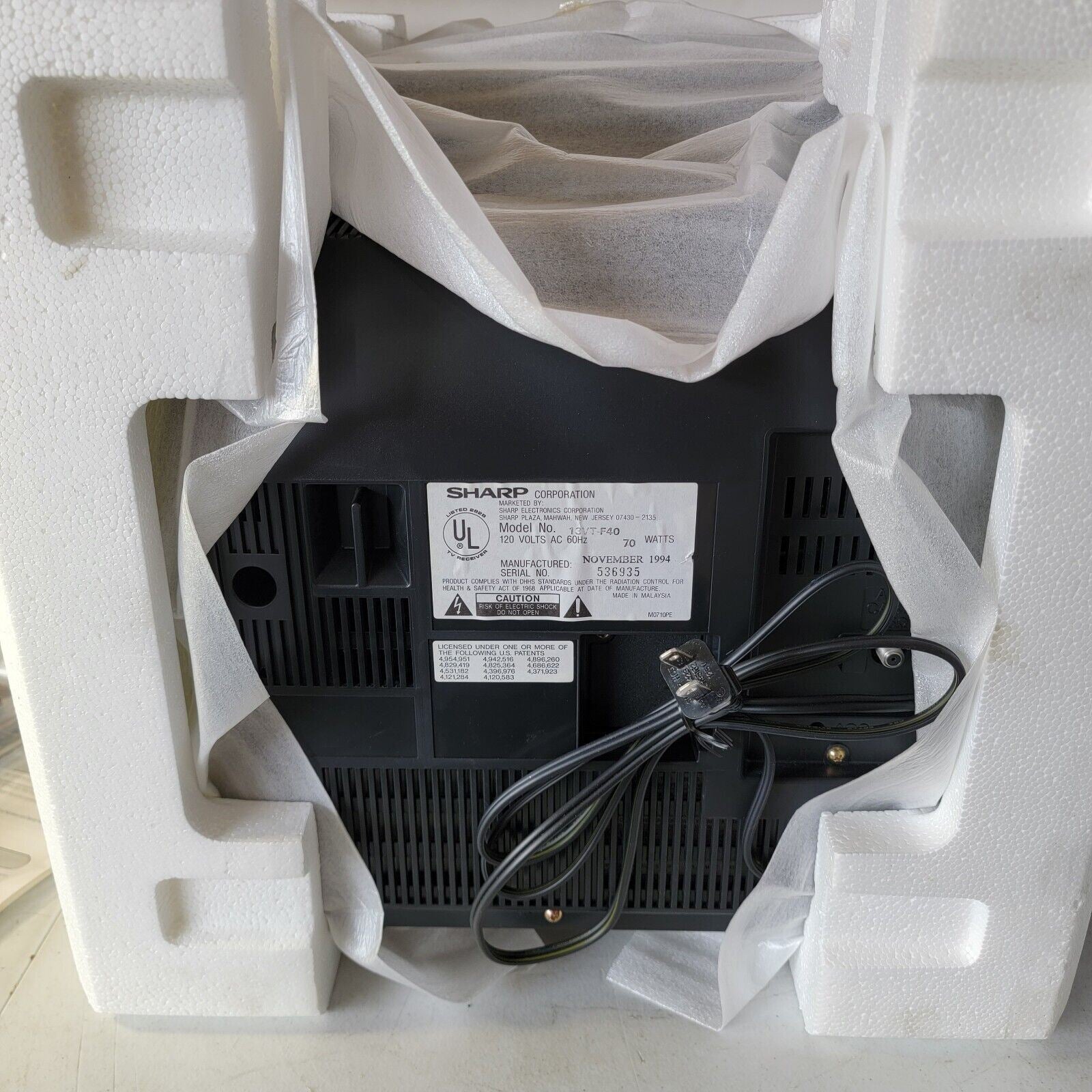 Vintage 1994 Sharp 13" Color CRT TV VCR Combo 13VT-F40 Black Televisio ...