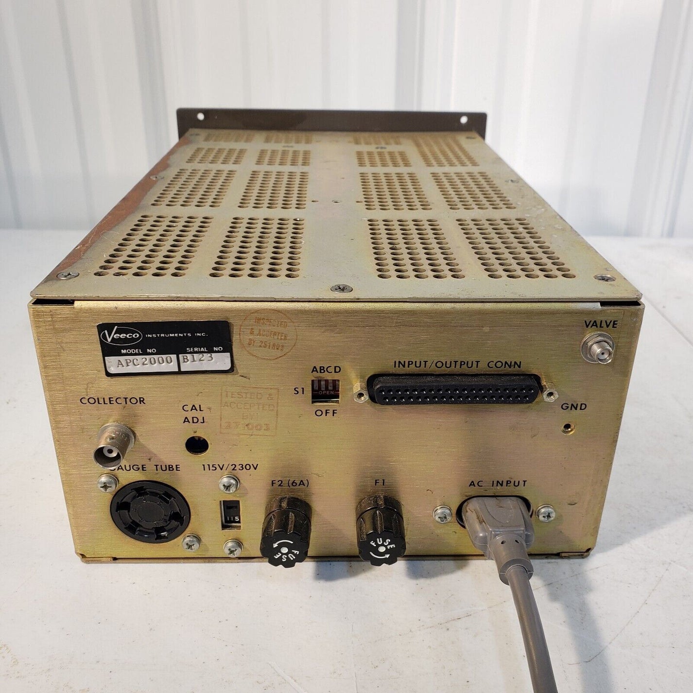 Veeco APC2000 Automatic Pressure Controller Ion Gauge Meter – Lab ...