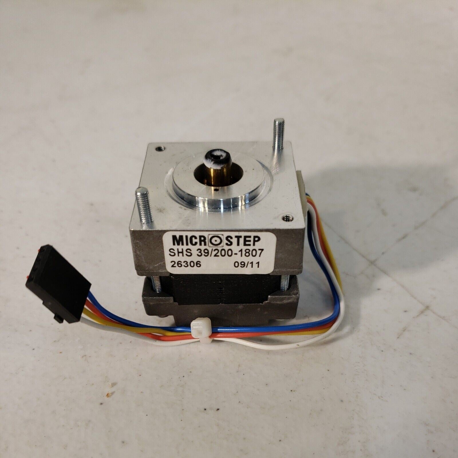 Microstep SHS 39/200-1807 Servo Motor – Lab Liquidators Store