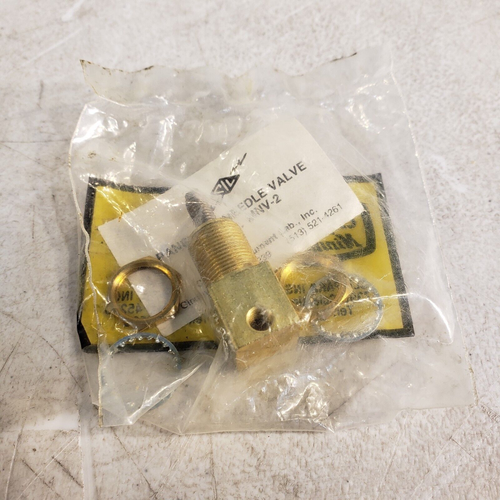 Clippard Minimatics MNV-2 Panel Mount Needle Valve – Lab Liquidators Store